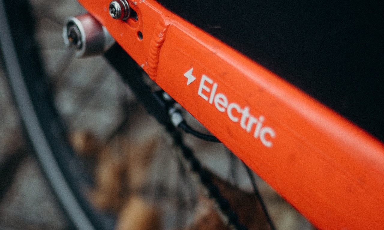 Gojek x TBS Akan Bangun Ekosistem Motor Listrik di Indonesia