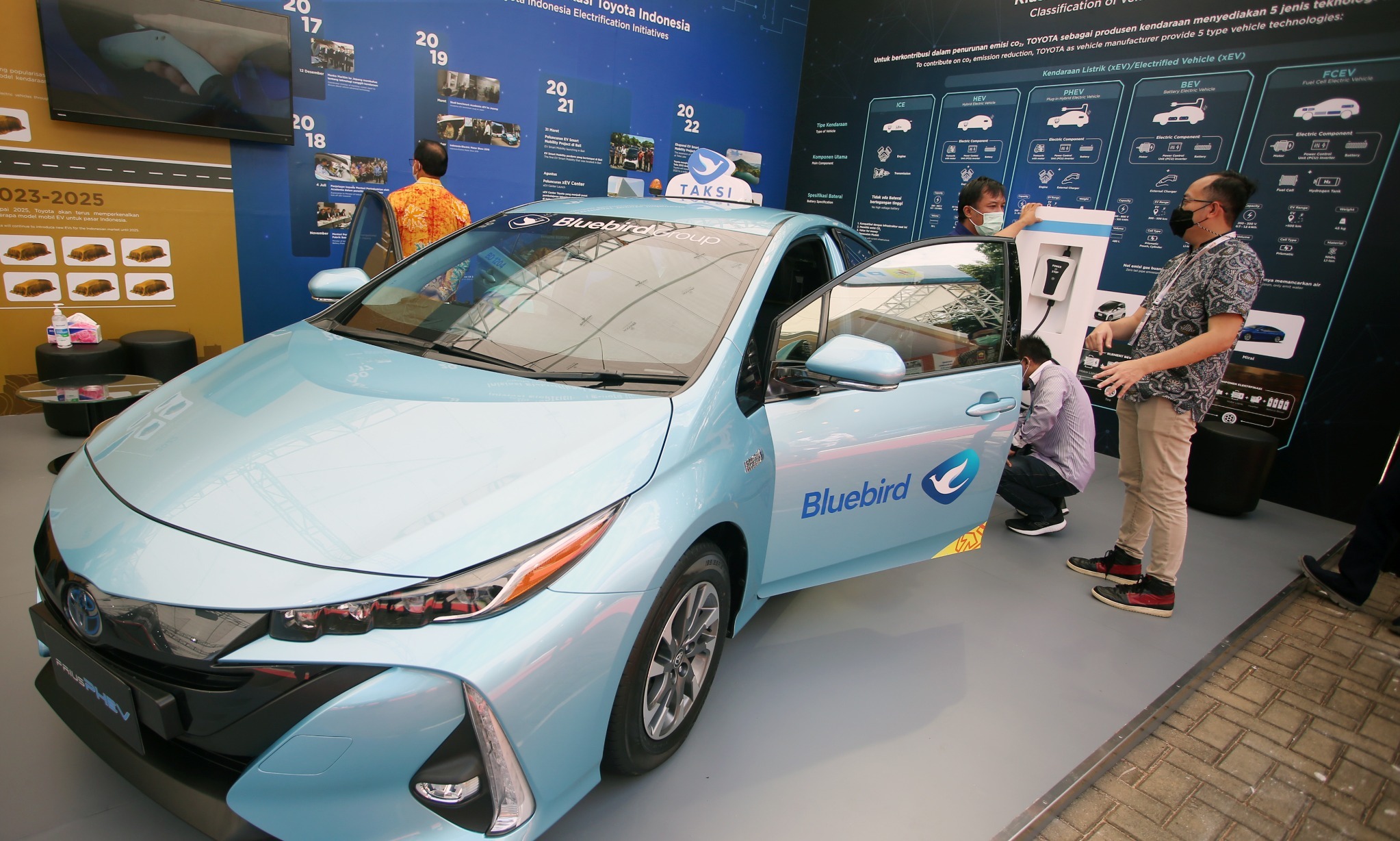 Gandeng Bluebird, BCA Mobile Kini Hadirkan Menu Pesan Taksi