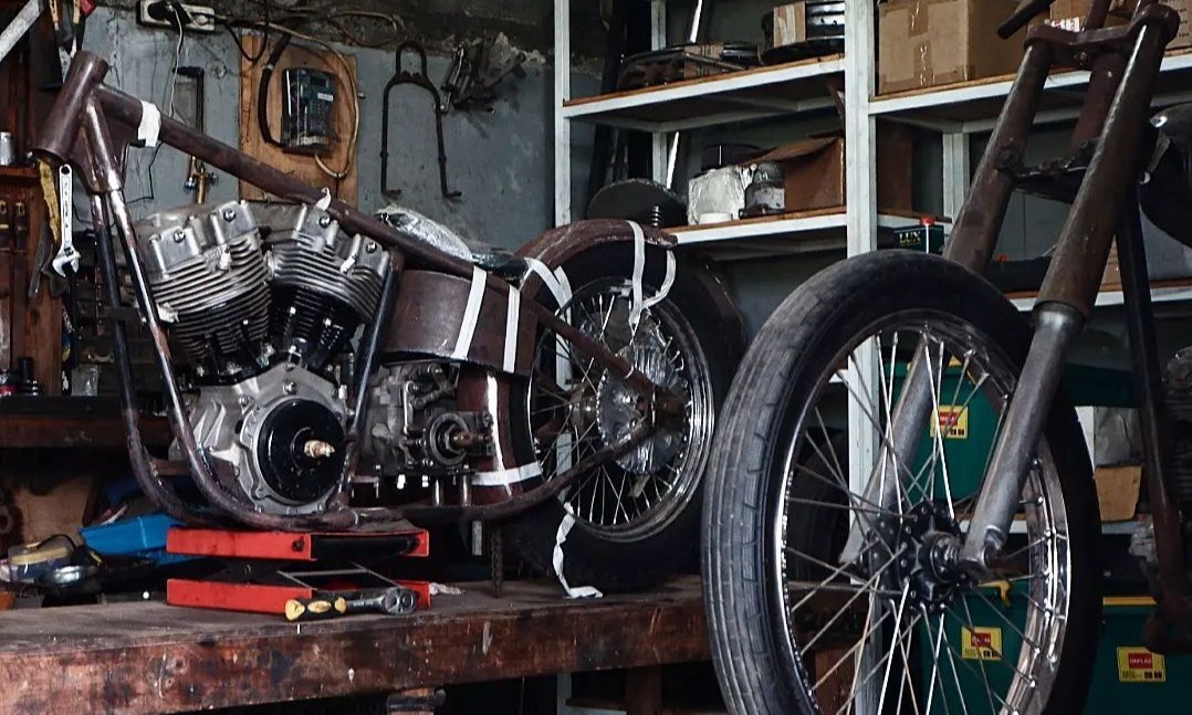 Kesengsem Cuan Dari Motor Custom