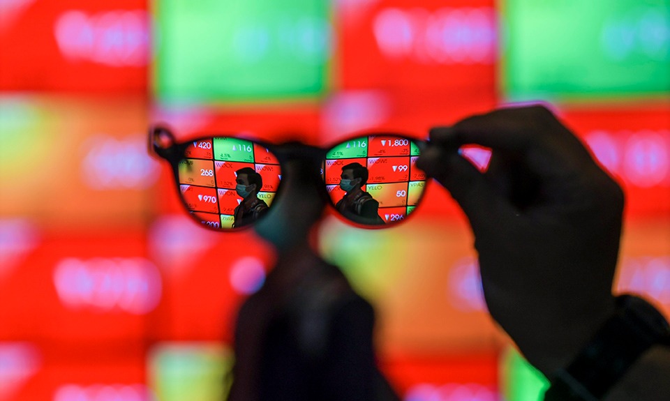 Jumlah Investor Pasar Modal Tembus 9,38 Juta Jumlah Investor Pasar Modal Tembus 9,38 Juta
