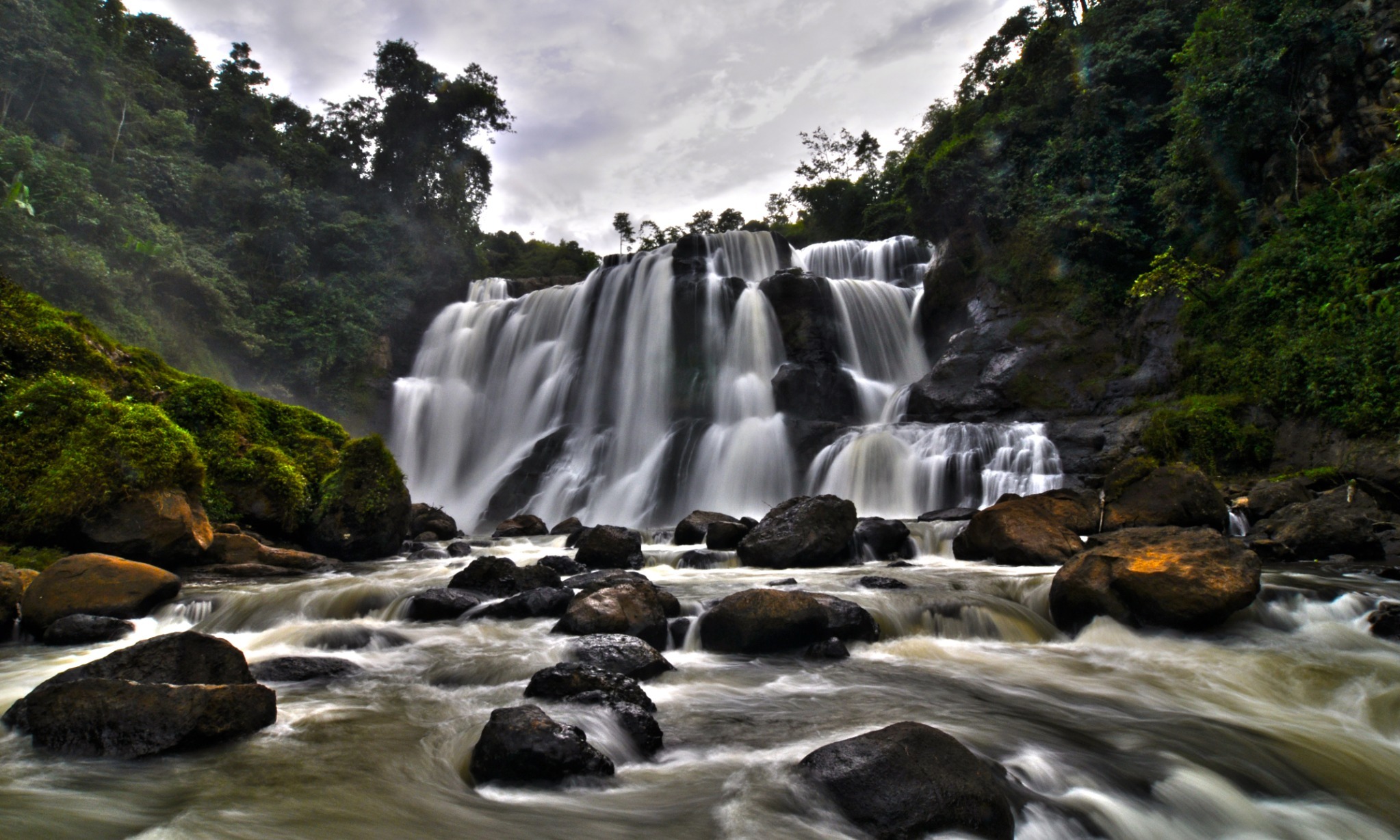 Curug Malela Yang Dijuluki Niagara Mini Indonesia
