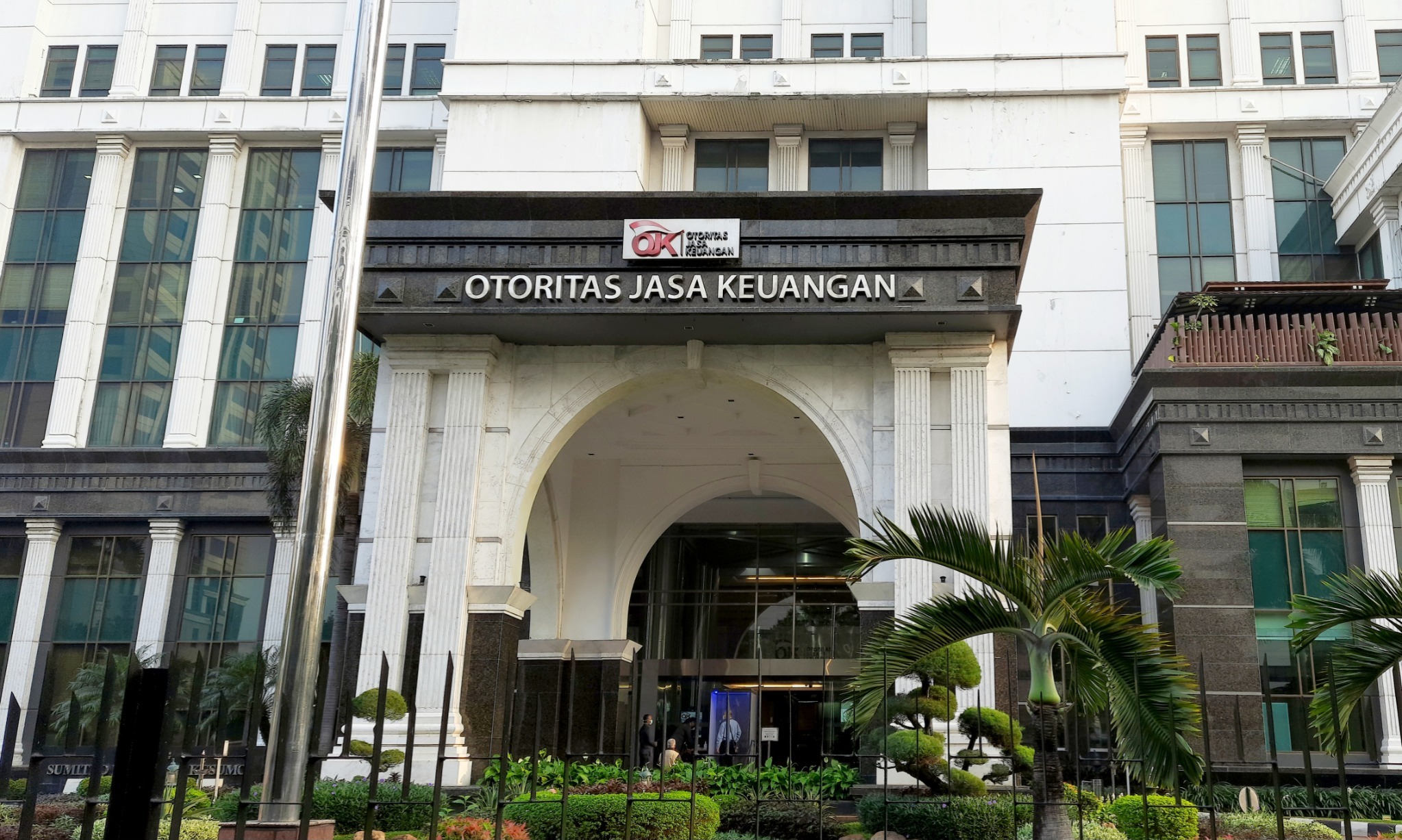 OJK Luncurkan Aplikasi iDebKu OJK Luncurkan Aplikasi iDebKu