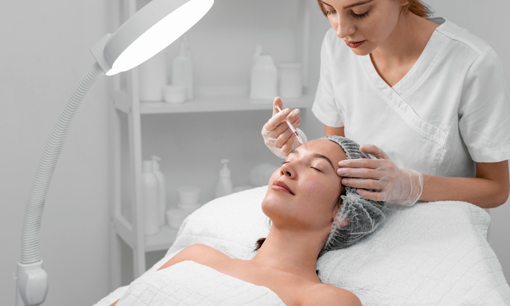 Mengenal Injeksi Botox, Cara Ampuh Atasi Kerutan