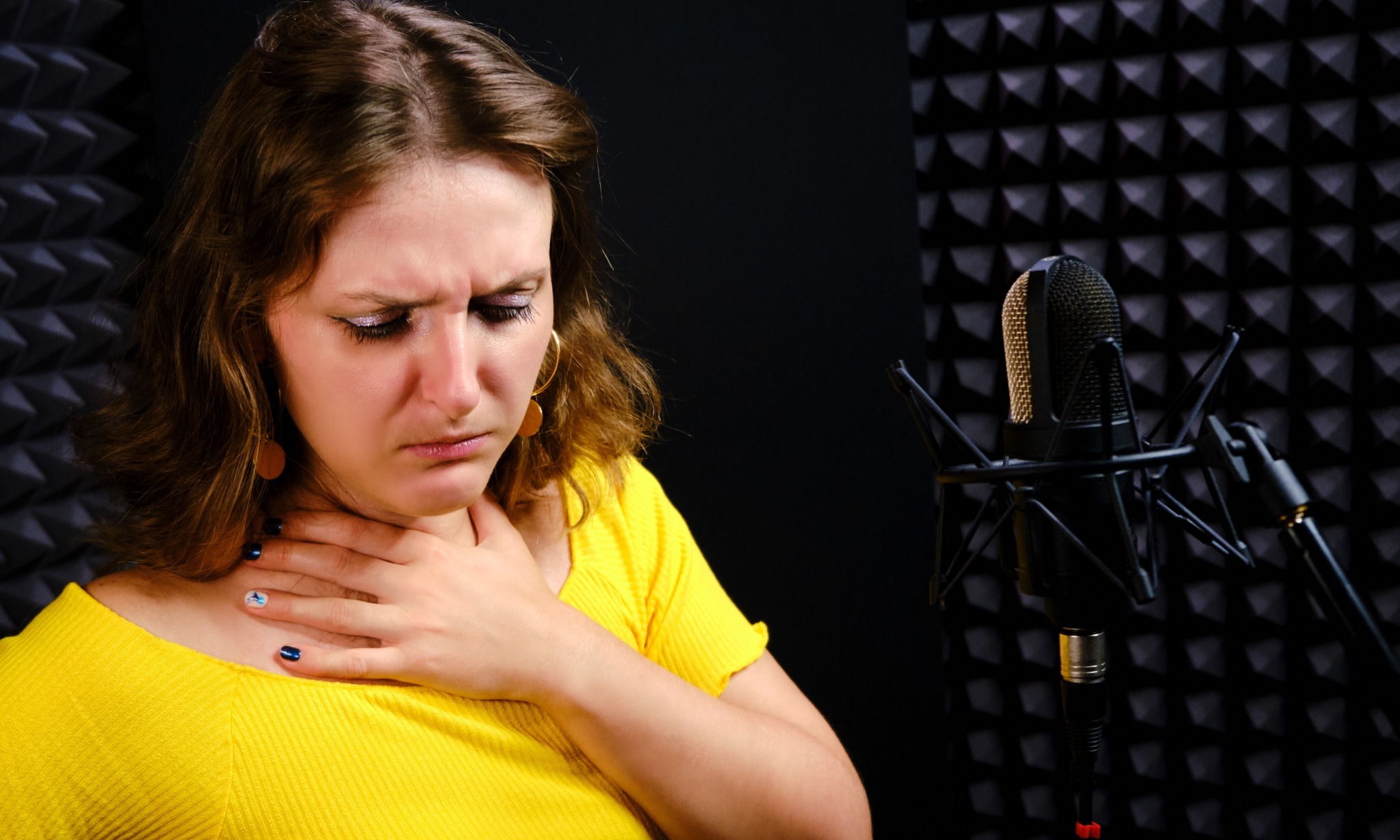 Suara Serak Berkepanjangan Bisa Jadi Pertanda Tumor Pita Suara