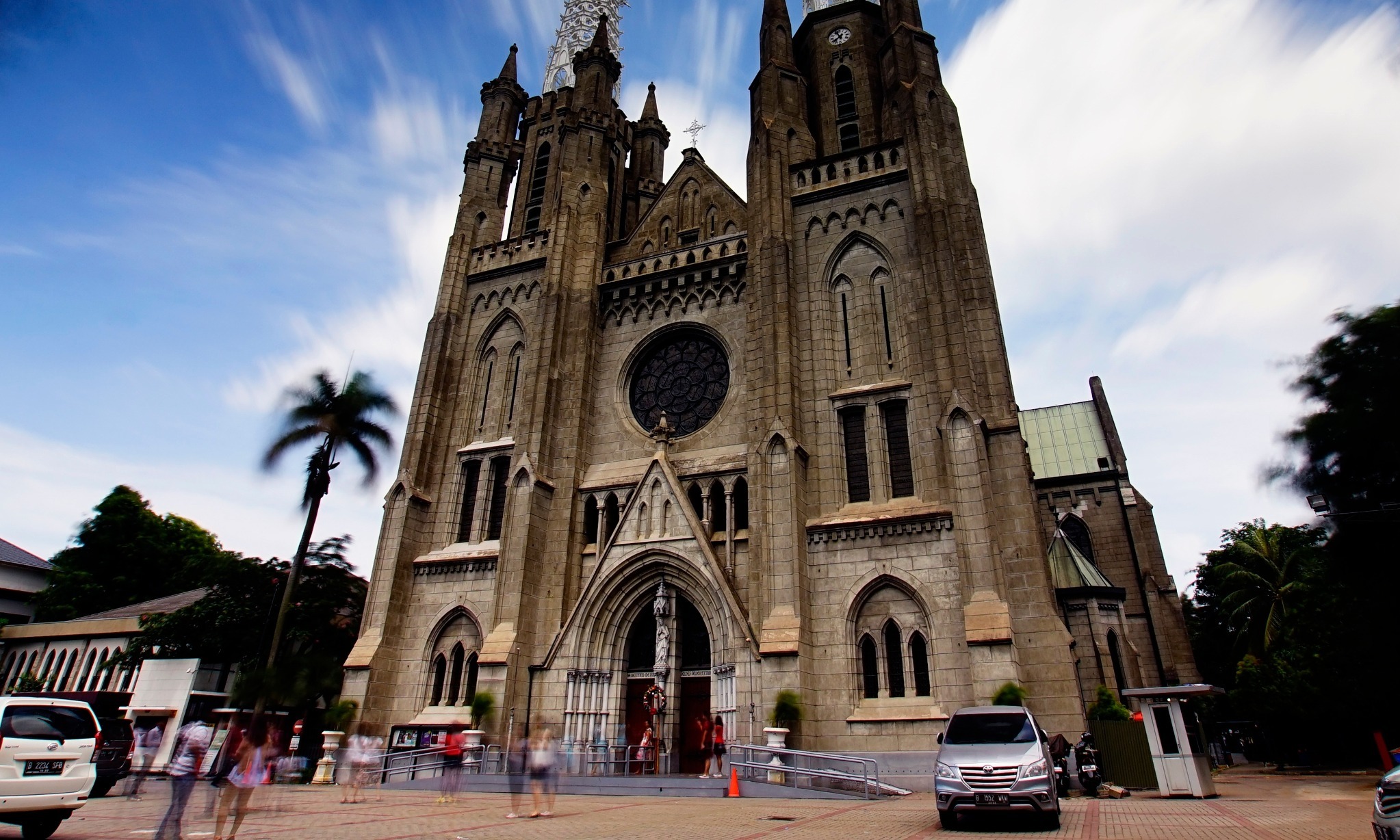 Katedral Siapkan Tempat Parkir Saat Misa Natal