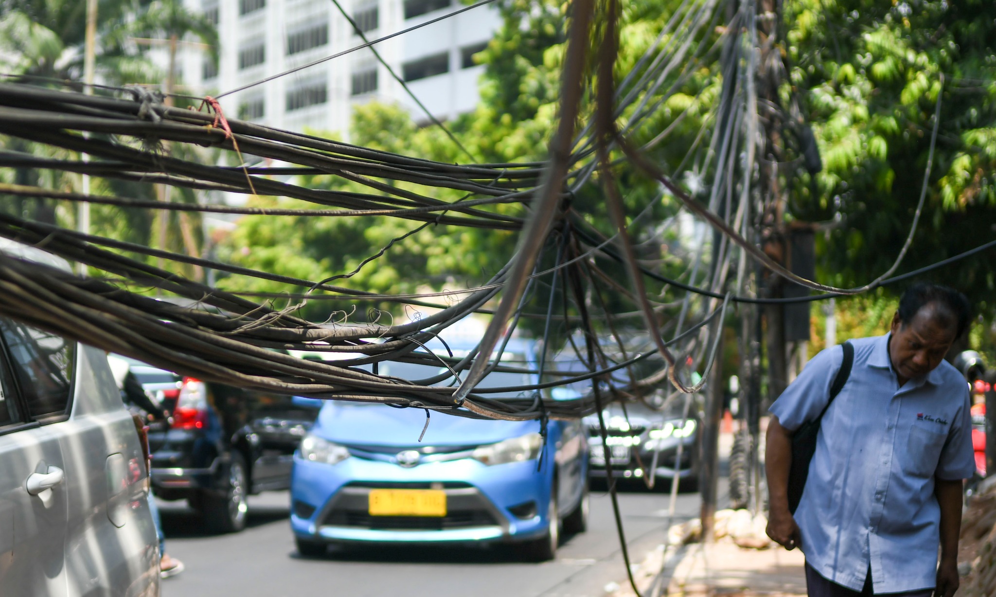Tata Kabel Udara, Bina Marga DKI Cabut 400 Tiang Per Hari