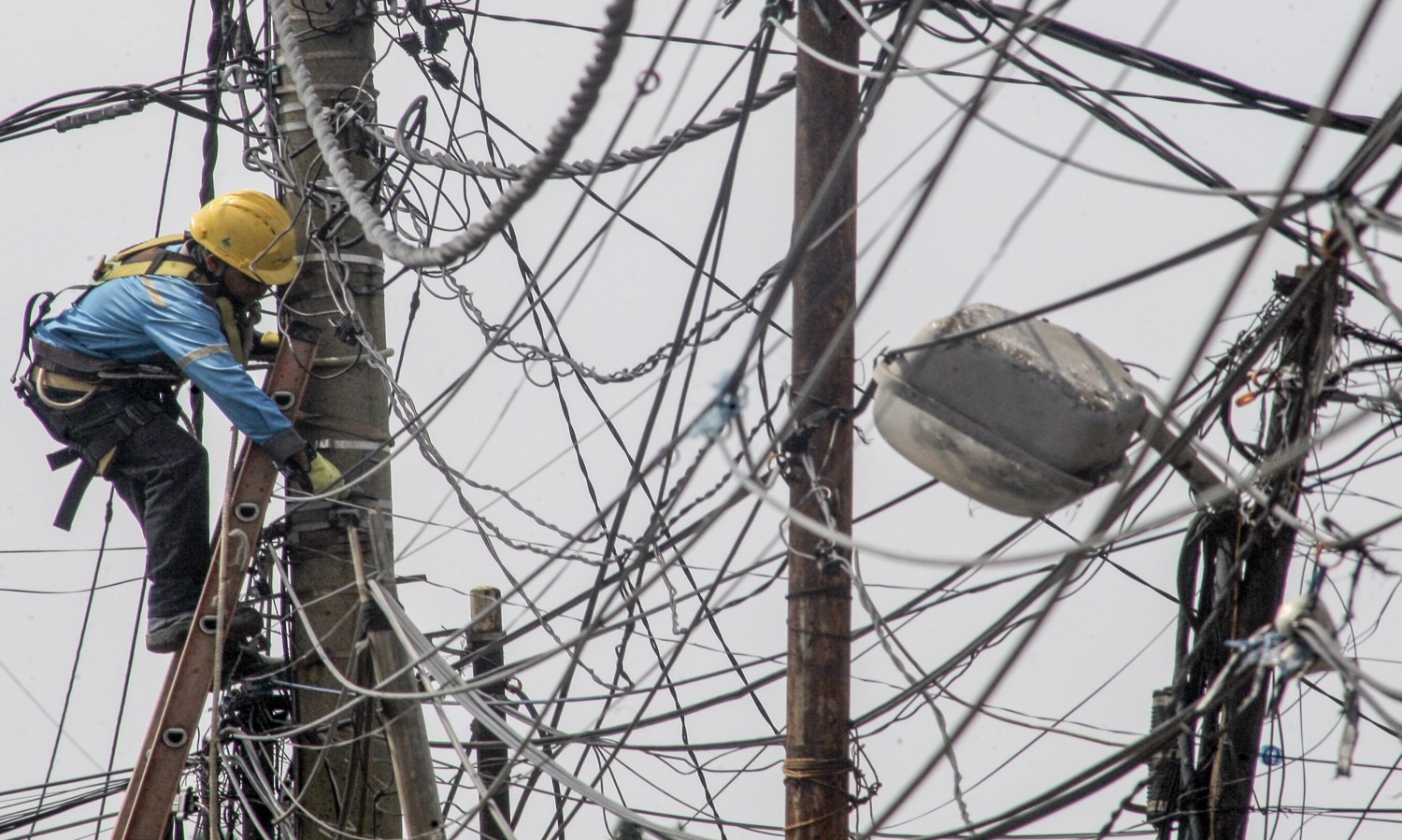 Bina Marga Gandeng BUMD Tata Kabel Udara Jakarta