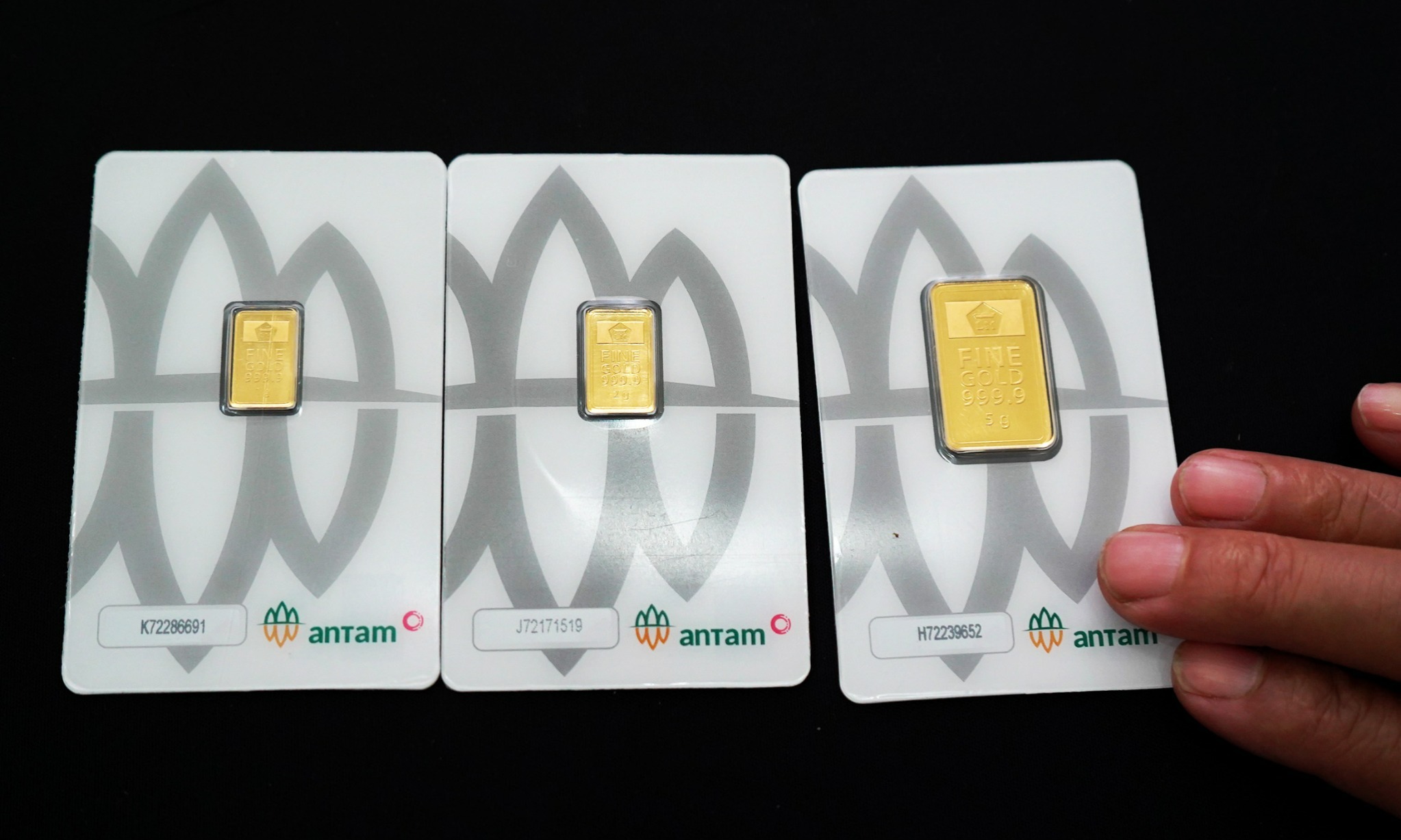 Hari Ini, Emas Antam Dibanderol Rp1,025 Juta per Gram