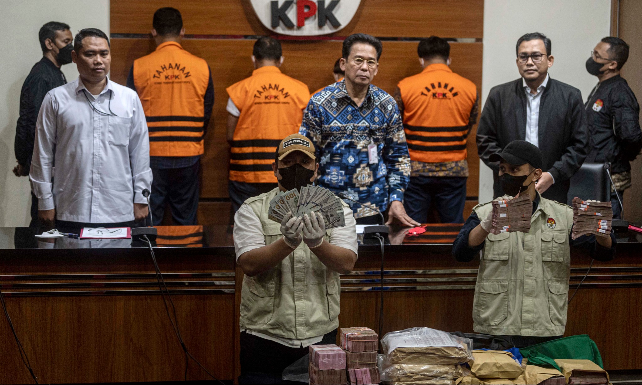 Pejabat Kemenhub Terima Suap Untuk THR