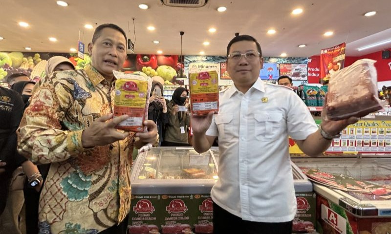 Bulog Pasok Daging Kerbau Beku Rp80 Ribu per Kg di Alfamidi