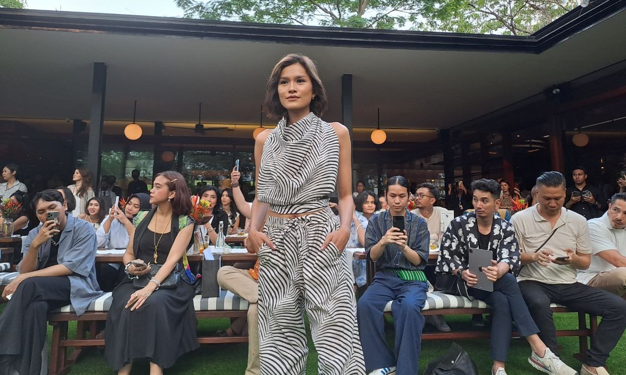 Pelesir, Koleksi Fesyen ohmmbybai Dari Tenun Ikat Motif Galaran