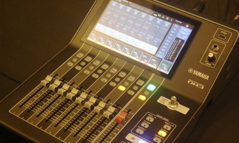 Yamaha Rilis Mixer Digital Portabel DM3