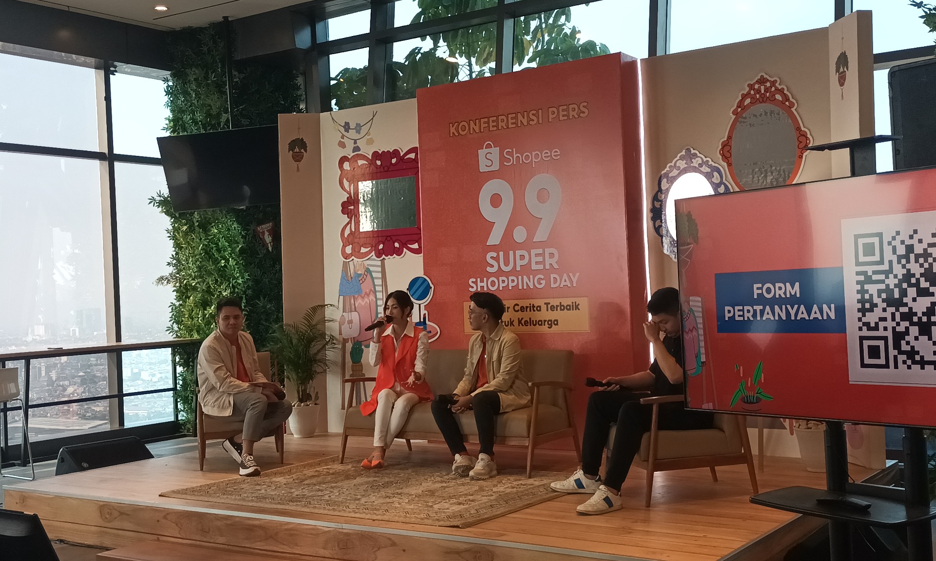 Shopee 9.9 Super Shopping Day Mendorong Eksplorasi Fitur Live