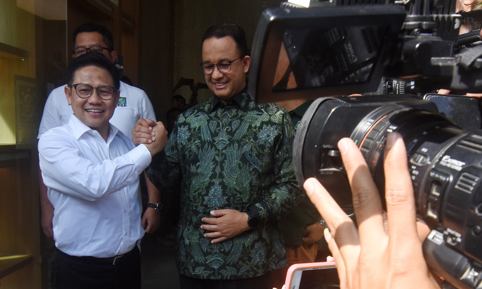 Anies Tak Ambil Pusing Hasil Survei Selalu Urutan Tiga