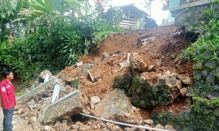 Gempa Bogor M 4,0 Merusak Rumah Warga di Sukabumi