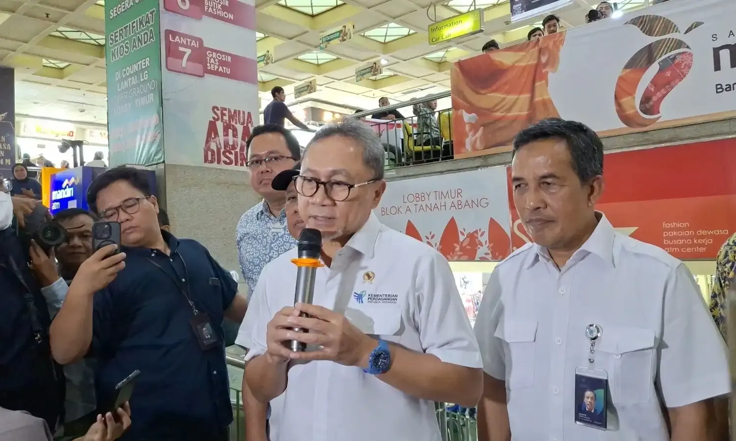 Mendag Sebut Sebagian Aturan Impor Dalam Permendag 36 Ditunda Mendag Sebut Sebagian Aturan Impor Dalam Permendag 36 Ditunda