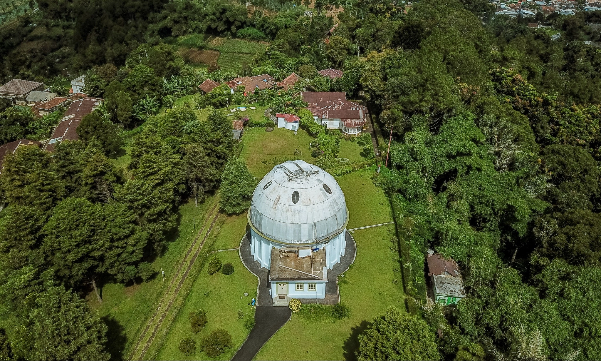 Observatorium Bosscha Buka Kunjungan Malam Hari
