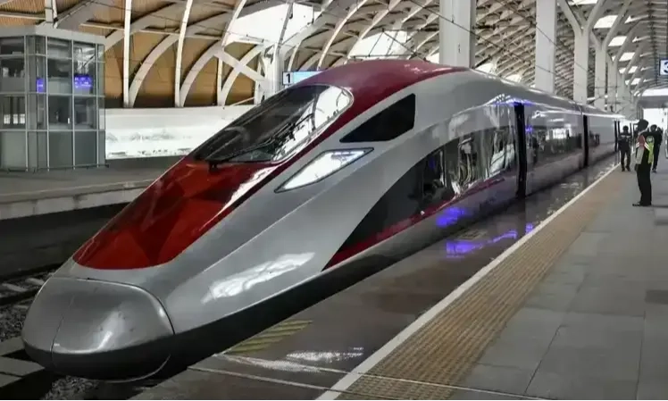 KCIC Catat Jumlah Penumpang Harian Terbanyak Selama Whoosh Beroperasi