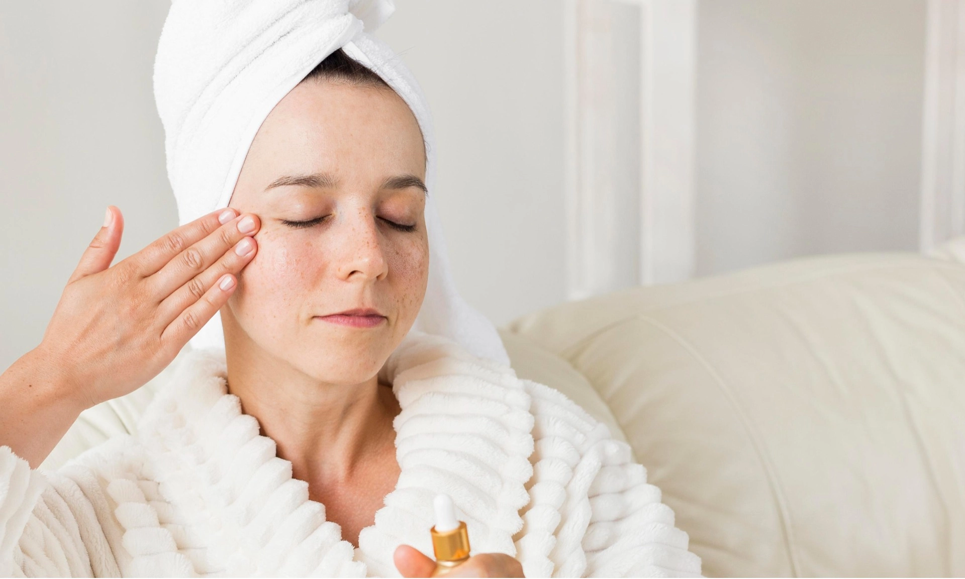 Mengulik Manfaat Retinol Untuk Perawatan Kulit Wajah