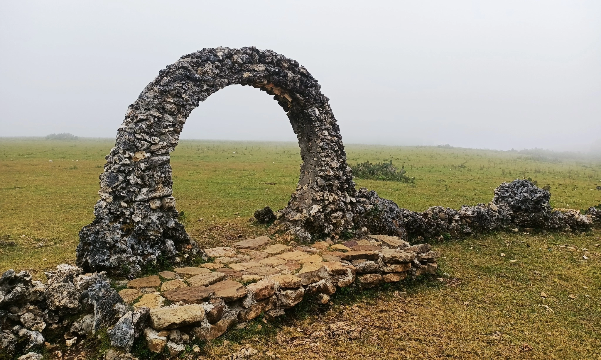 Fulan Fehan, Destinasi Padang Rumput Eksotis Di NTT