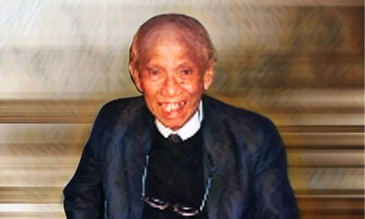 Ayik Umar Said, Mencintai Indonesia Dari Pengasingan