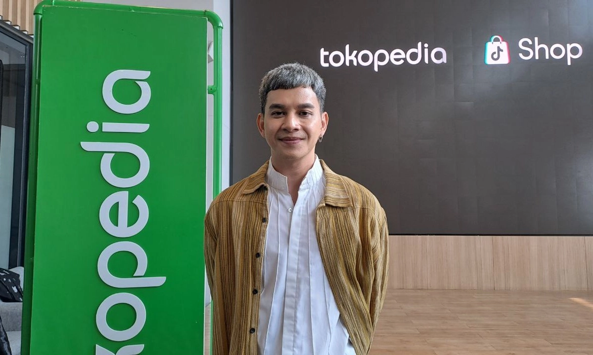 Tips Padu Padan Batik Agar Lebih Fashionable Dan Stylish