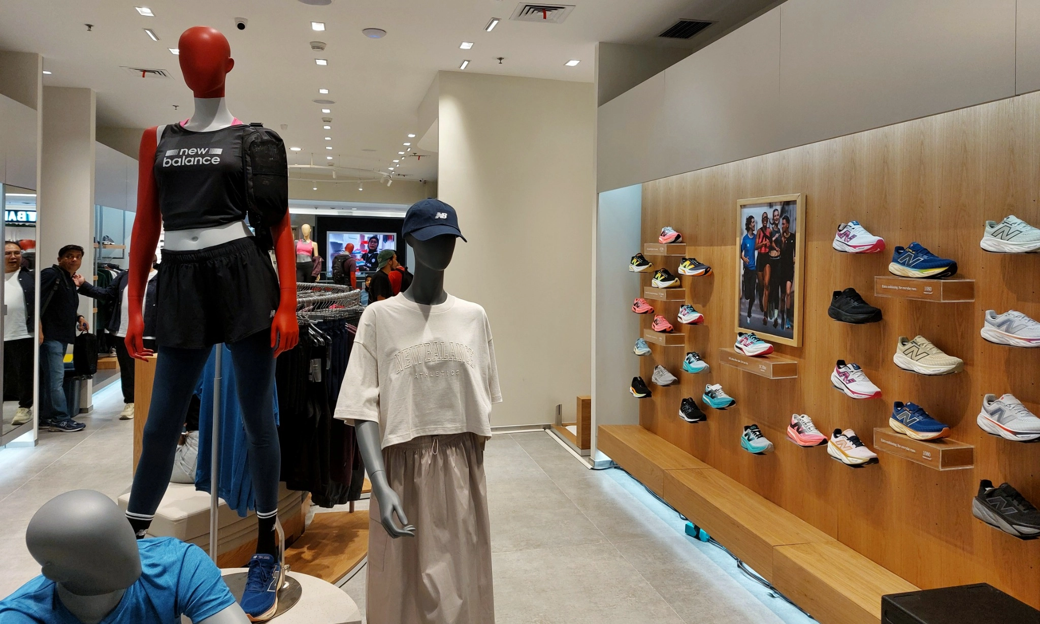New Balance Buka Store Untuk Produk Terkurasi