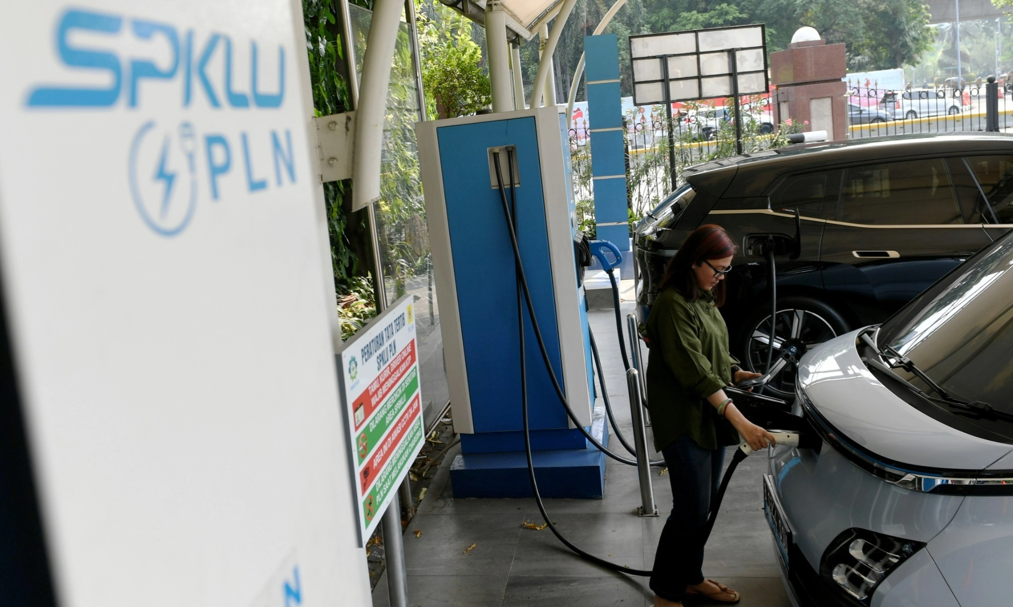 Jangan Terlalu Sering Gunakan Fast Charging Untuk Mobil Listrik