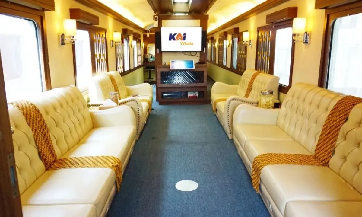 Java Priority, Kereta Wisata Khusus Libur Akhir Tahun Ke Jogja