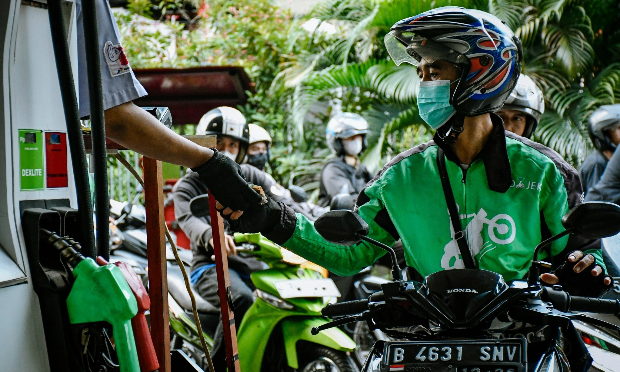 Soal Pertalite Untuk Ojol, Menteri UMKM Bakal Panggil Gojek, Grab, Dan Maxim