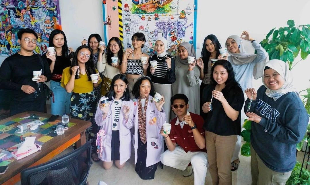 Rue: Daur Ulang Plastik Jadi Aksesori Kece