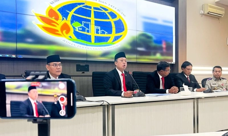 Menteri ATR: Pagar Laut Tangerang Ada Sertifikat HGB dan SHM