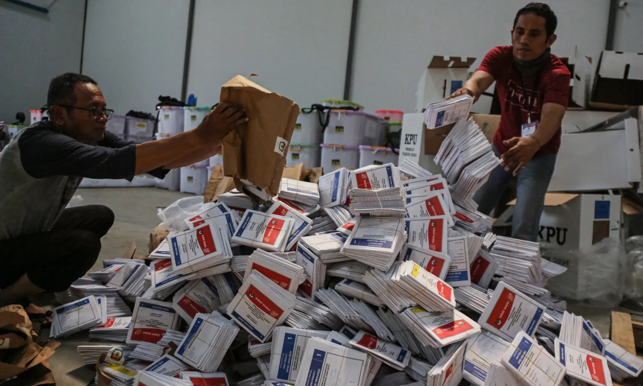 Anggota DPR Dorong Revisi Paket UU Politik Anggota DPR Dorong Revisi Paket UU Politik