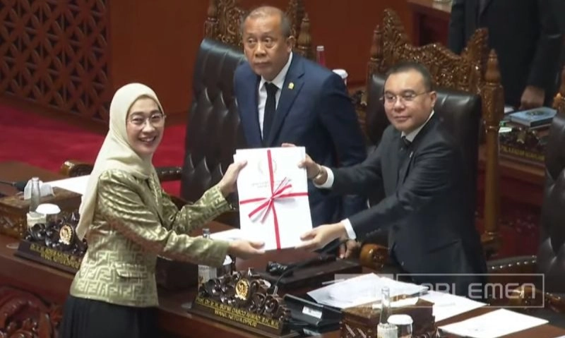 DPR RI Sahkan RUU BUMN Menjadi Undang-undang