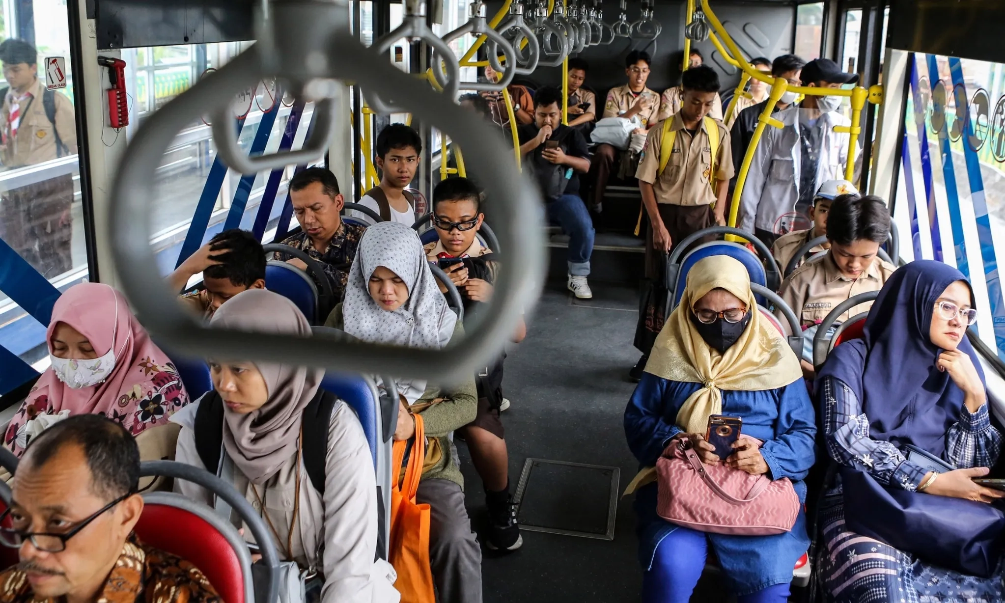 Transjakarta Perpanjang Jam Operasional Menuju Stasiun Dan Pelabuhan