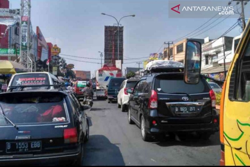 Jalur Tunggal di Tol, Macet di Arteri Bekasi