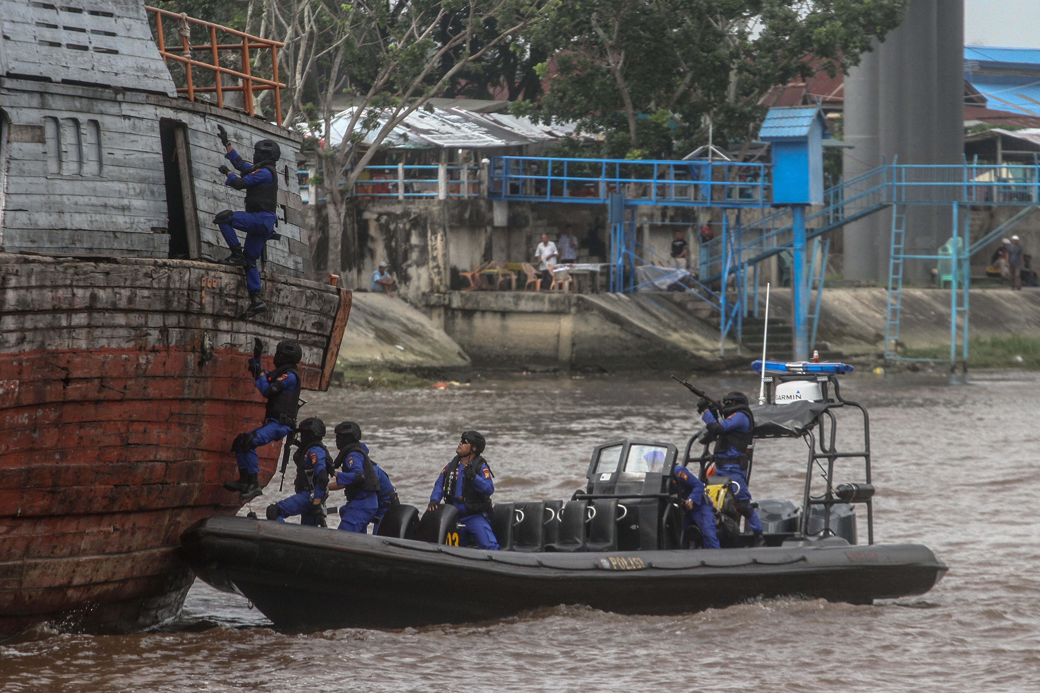 Nakhoda Diminta Waspadai Perompak Di Selat Bangka