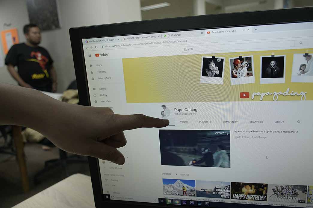 Menyaring Informasi di Tengah Pandemi