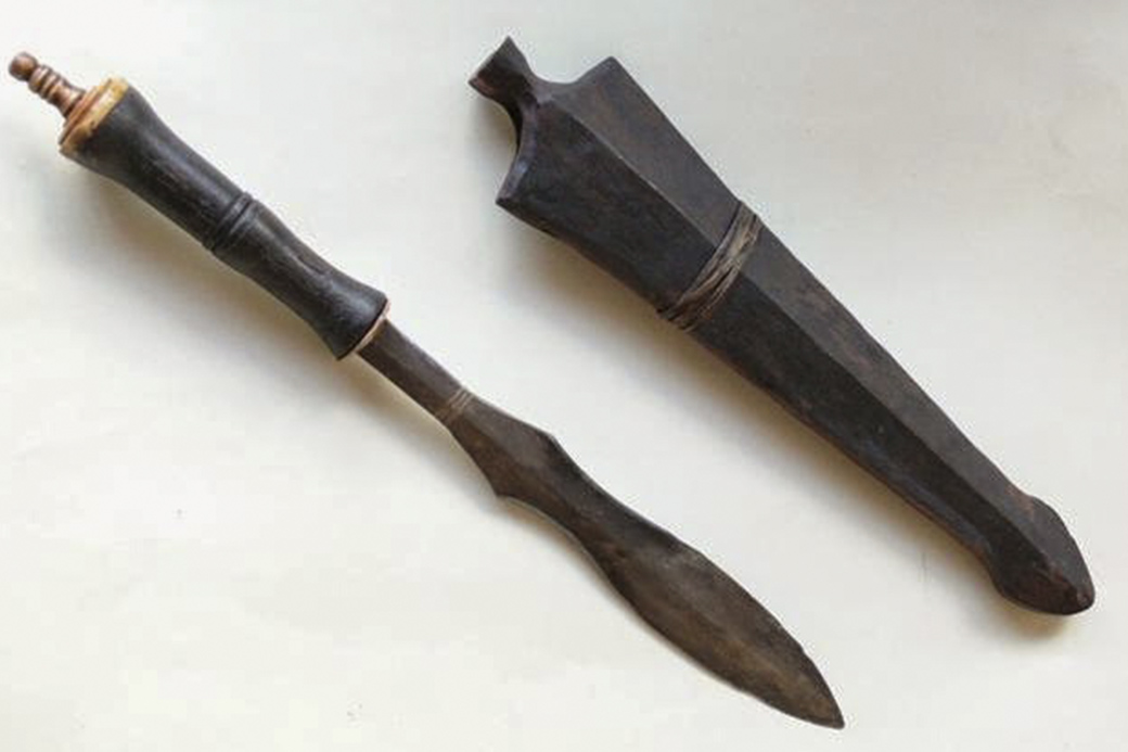 Mengenal Dohong, Senjata Tradisional Tertua Suku Dayak