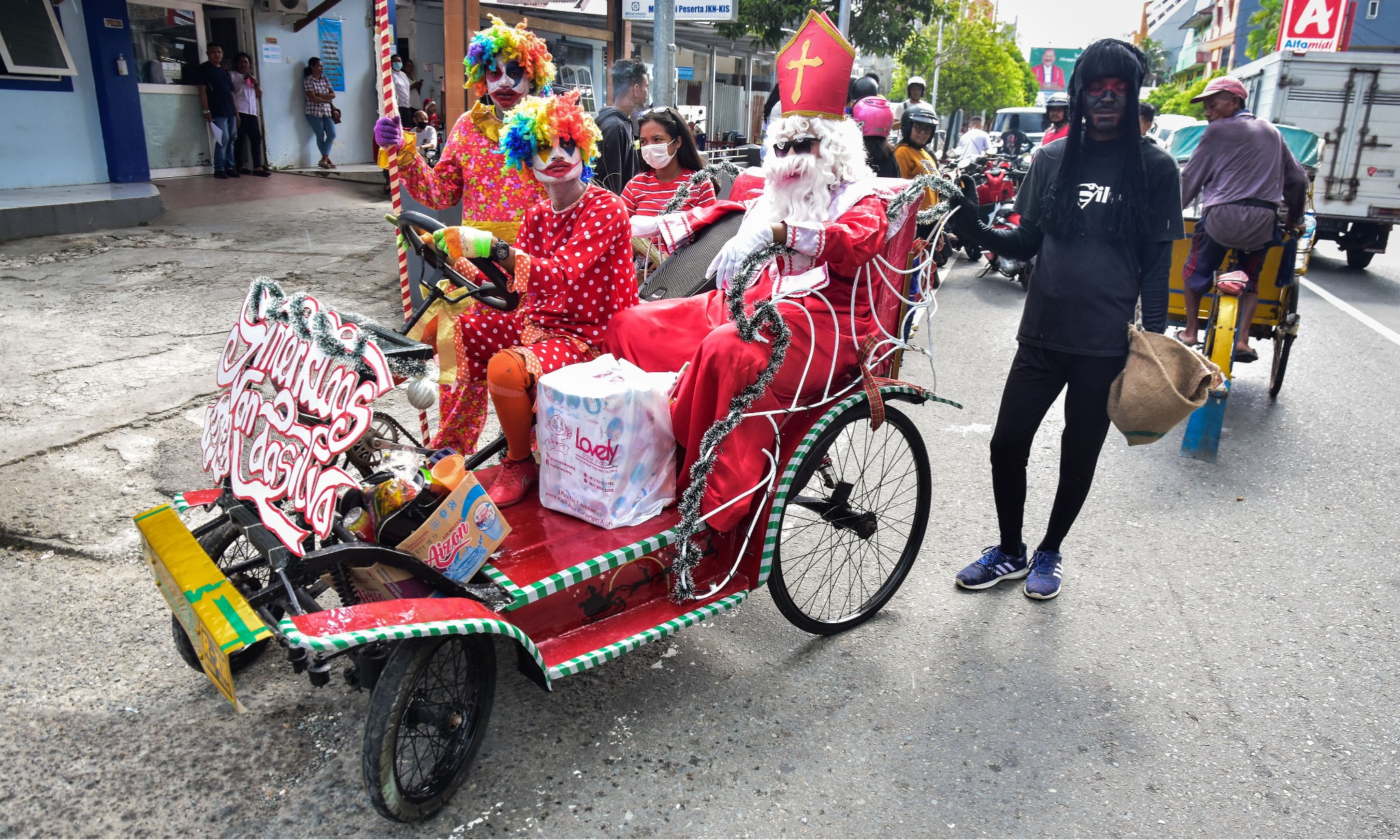 Kisah Sinterklas; Dari Sejarah, Sastra, Hingga Bisnis